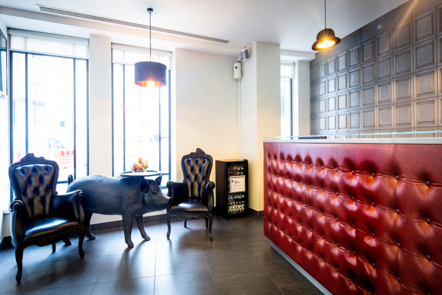 20 Little Britain, London | Office Hunt | Classic English Culture Theme