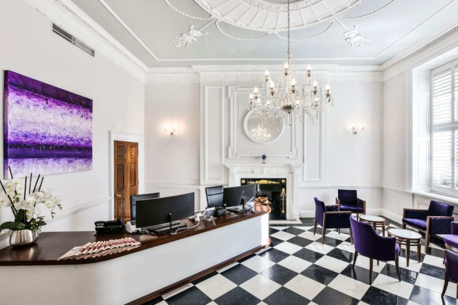 St James's Square London SW1Y 4JS | Office Hunt | No agent fees