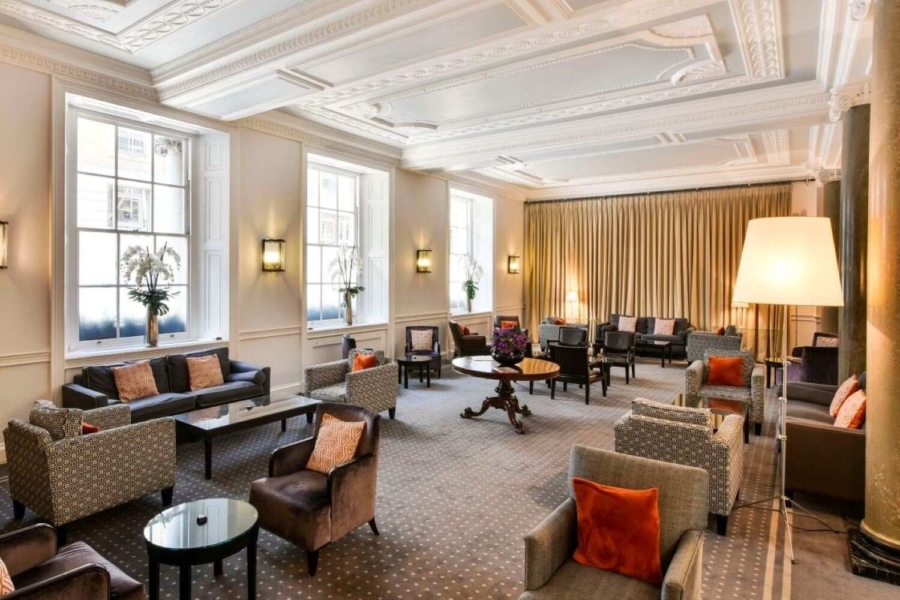 St James's Square London SW1Y 4JS | Office Hunt | No agent fees